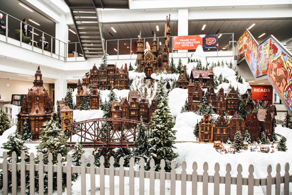 Huntington HolidayTrain | Columbus Metropolitan Library